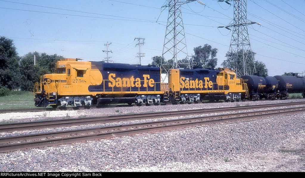ATSF 2750 and 3018